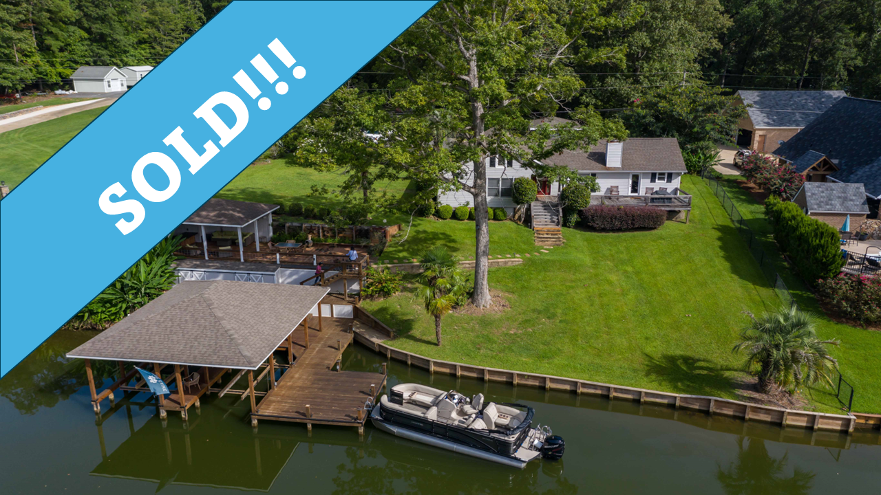Deeded Lakefront Home with Outdoor Amenities SOLD! | Lake Harding Homes