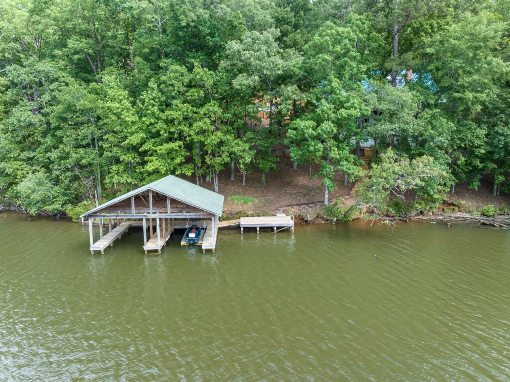 60 LEE ROAD | Lake Harding Homes