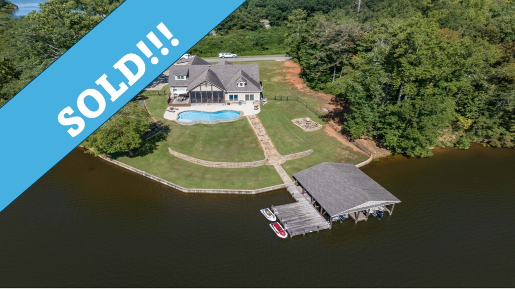 Deeded Custom Build with Pool SOLD!!! | Lake Harding Homes