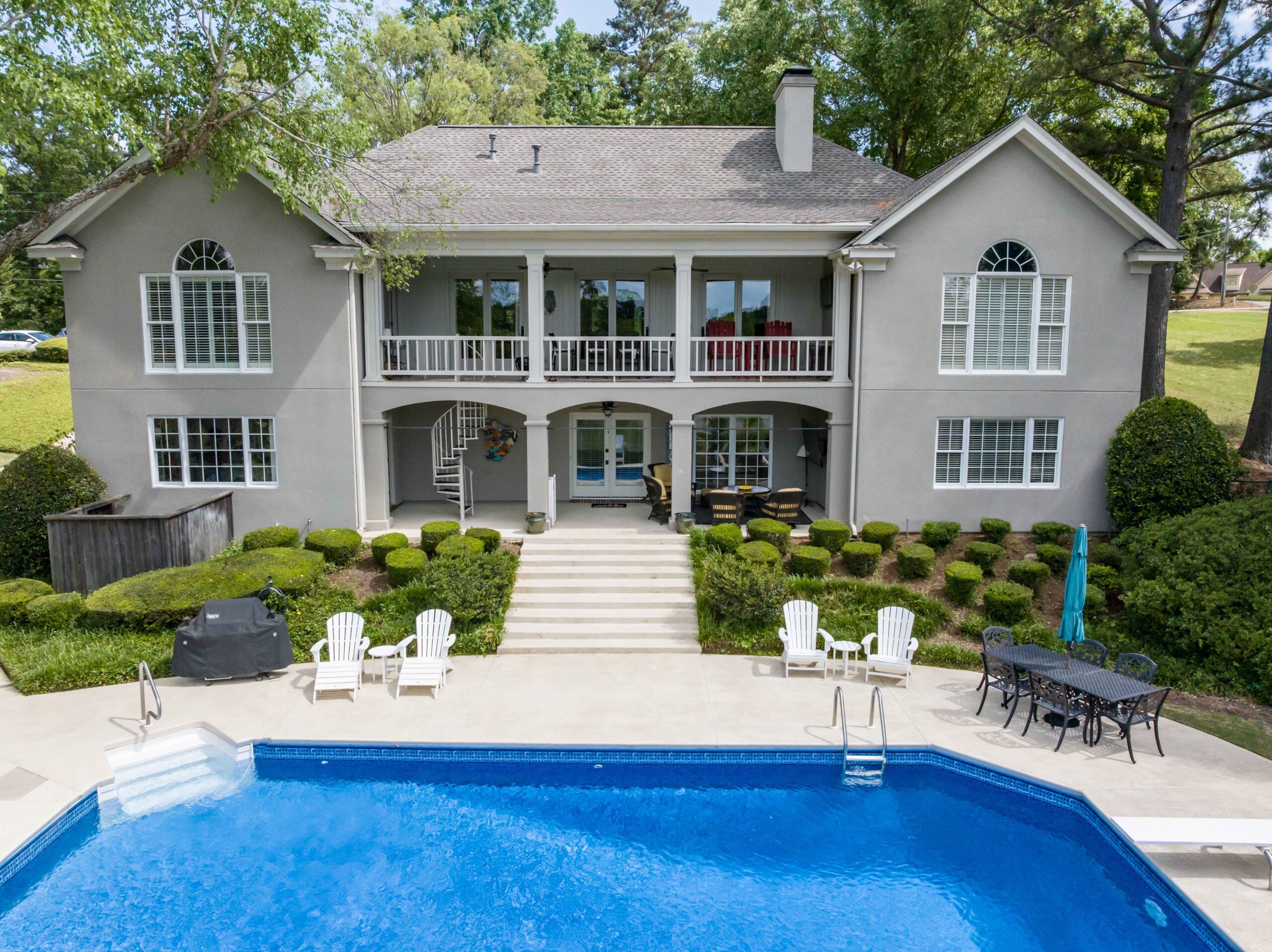 Exceptional waterfront home on Lake Oliver | Lake Harding Homes